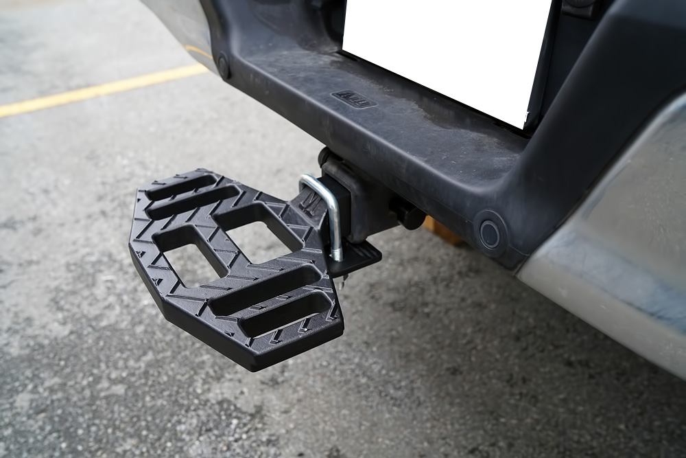 Universal Class 3 Hitch Step; Fits all 2" receiver hitch|Width 12"(With ...